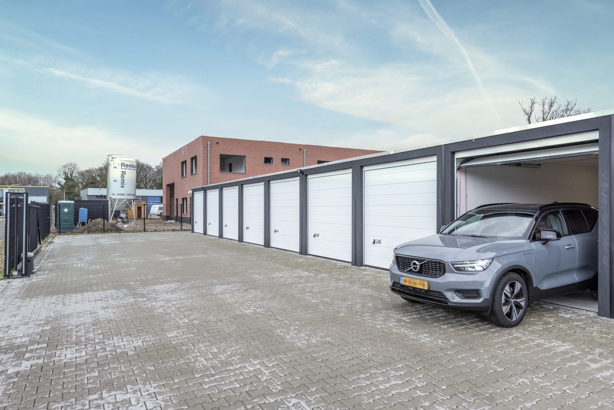 Multibox - Garageboxen en bedrijfsruimtes in Enschede en Hengelo